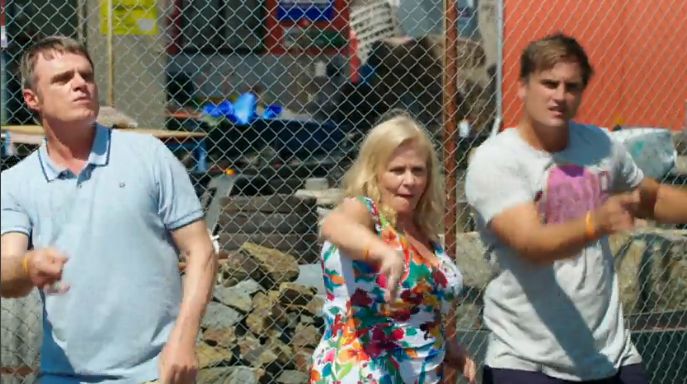 Let's take a moment to appreciate the Canning family's dance moves | Scrolller