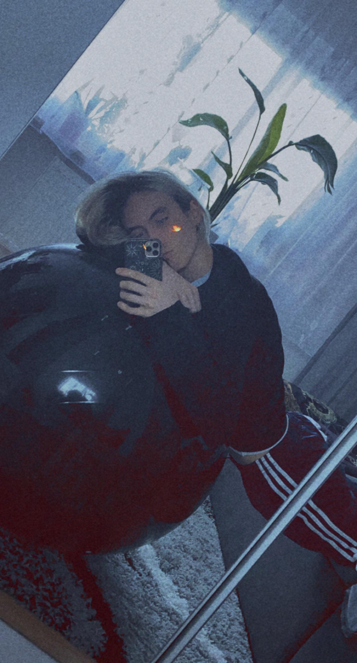 Lets talk :) | Scrolller