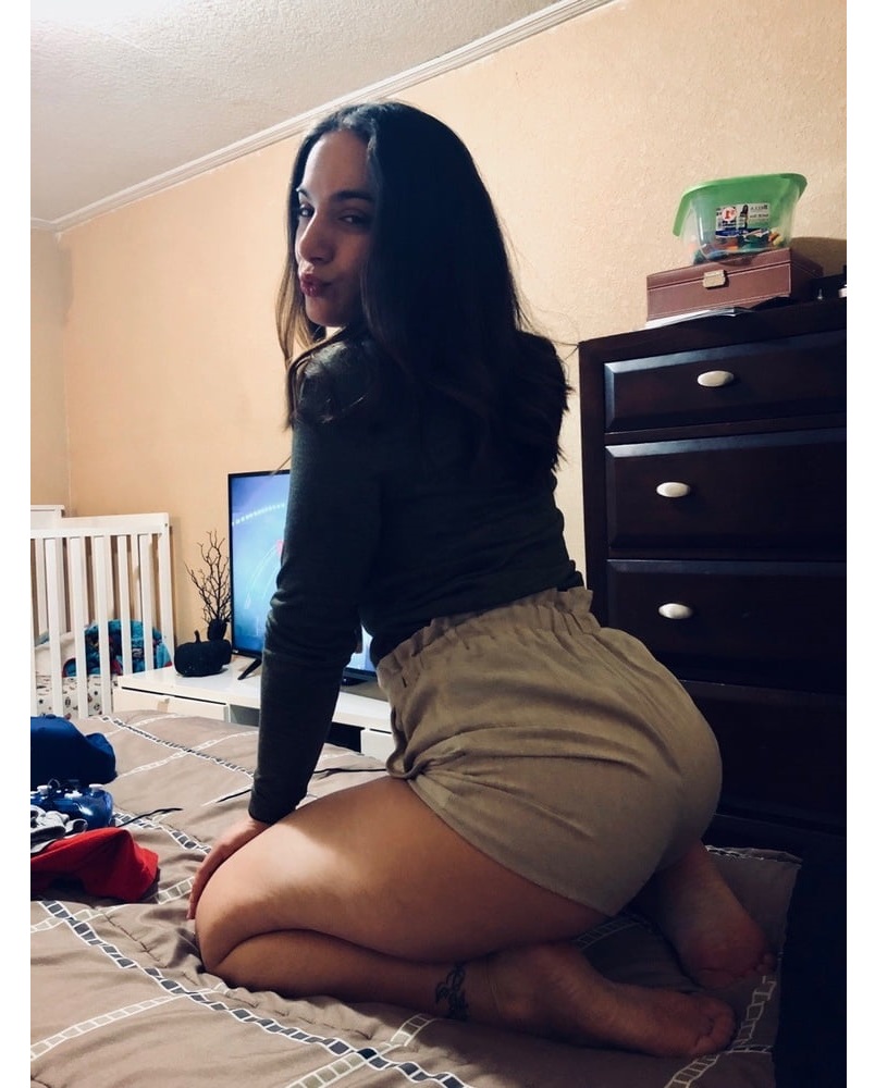 Lets trade our wifes 😊 kik tanerky72 | Scrolller