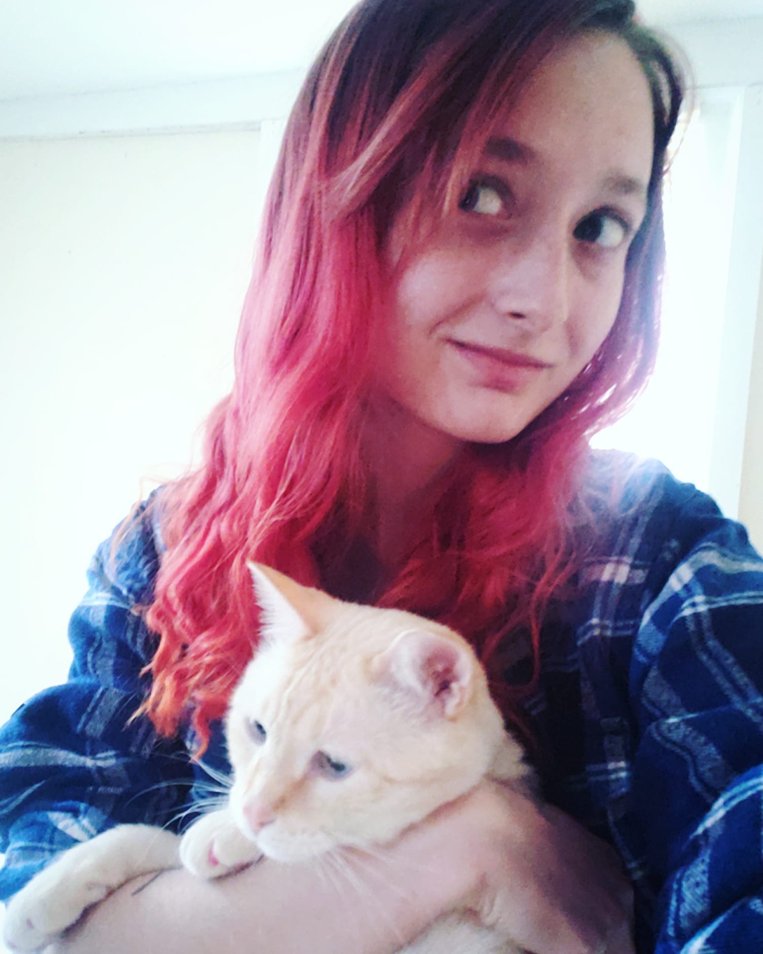 Let's try this without makeup | Scrolller