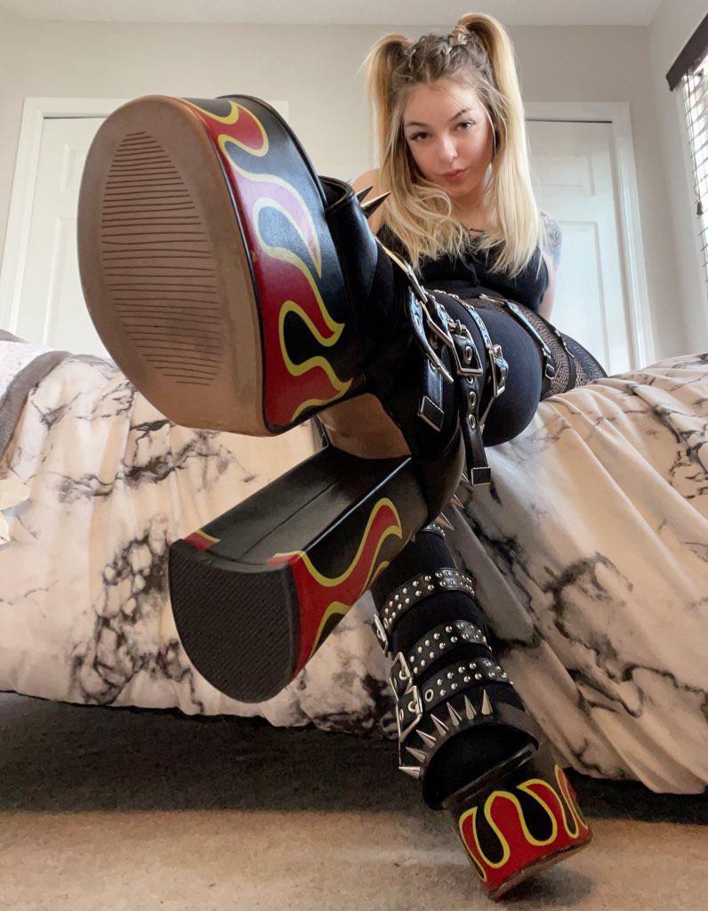 the most exciting part of your day is getting the privilege to serve pretty girls you’ll never ...