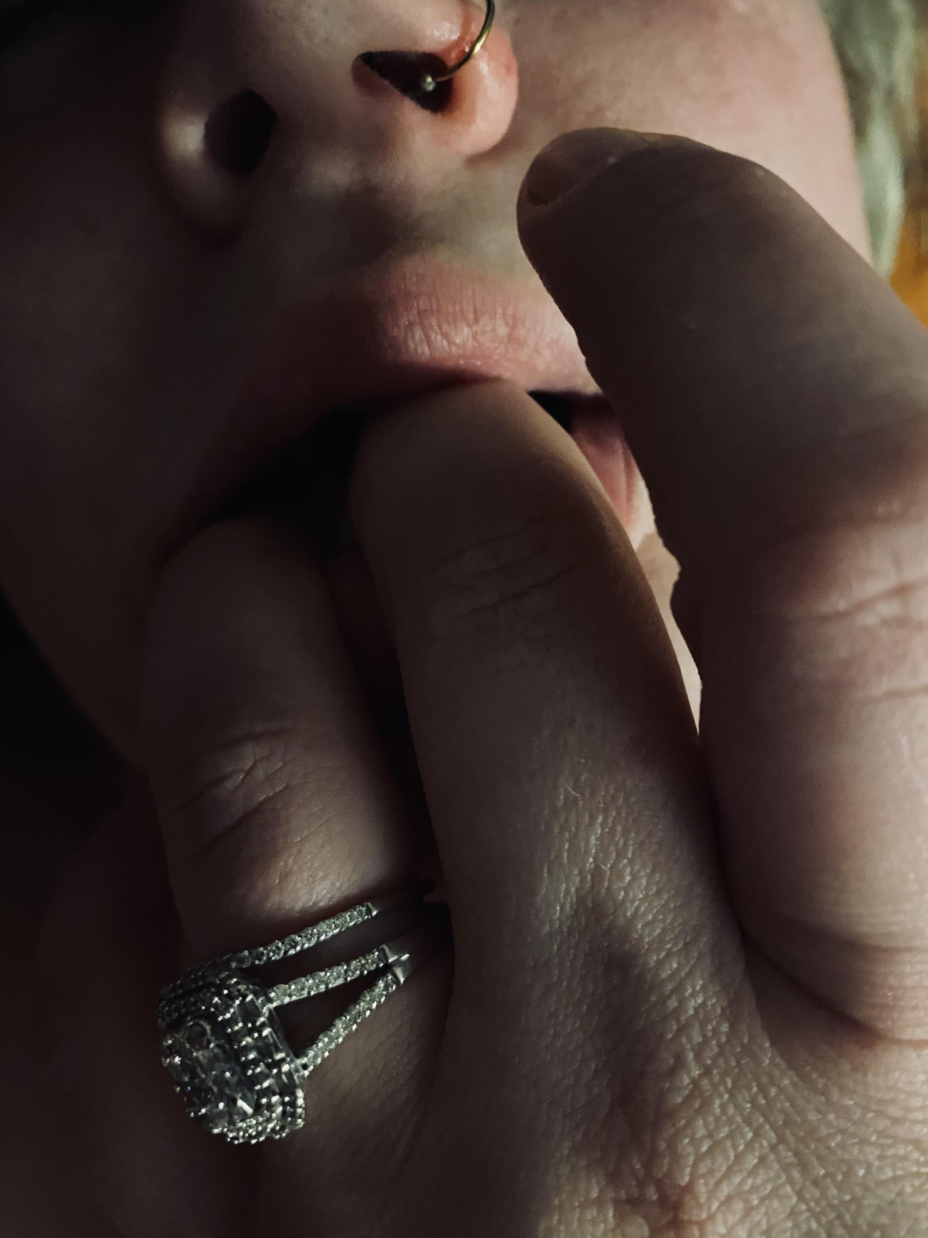 Licking them clean 💦💦 | Scrolller