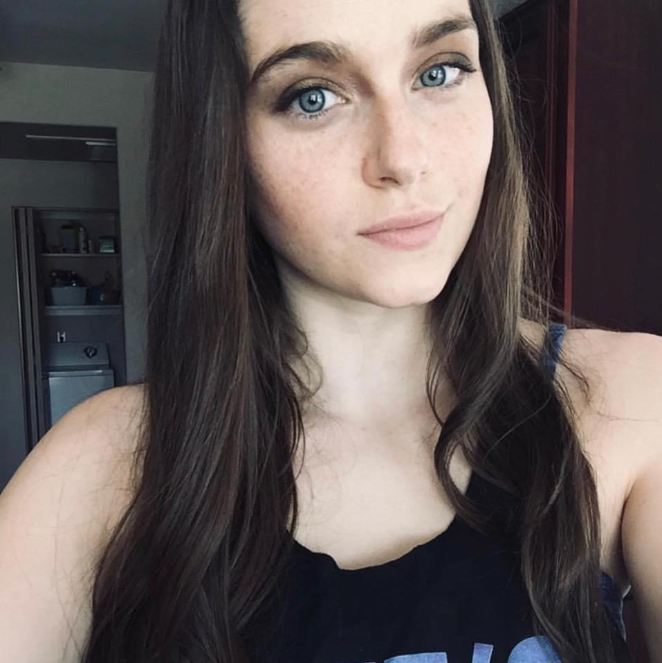 Free to sub | Scrolller