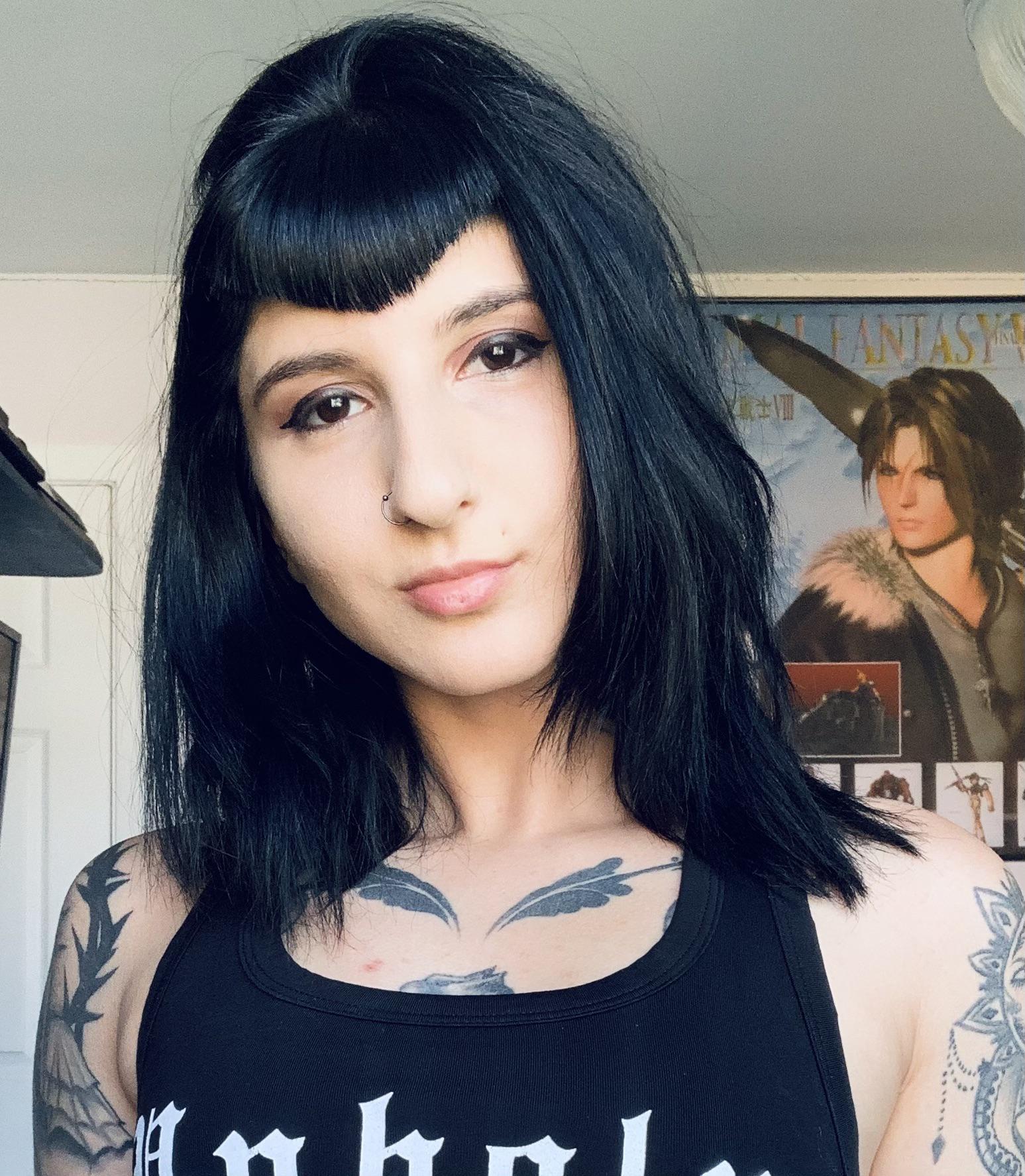 Light makeup look | Scrolller