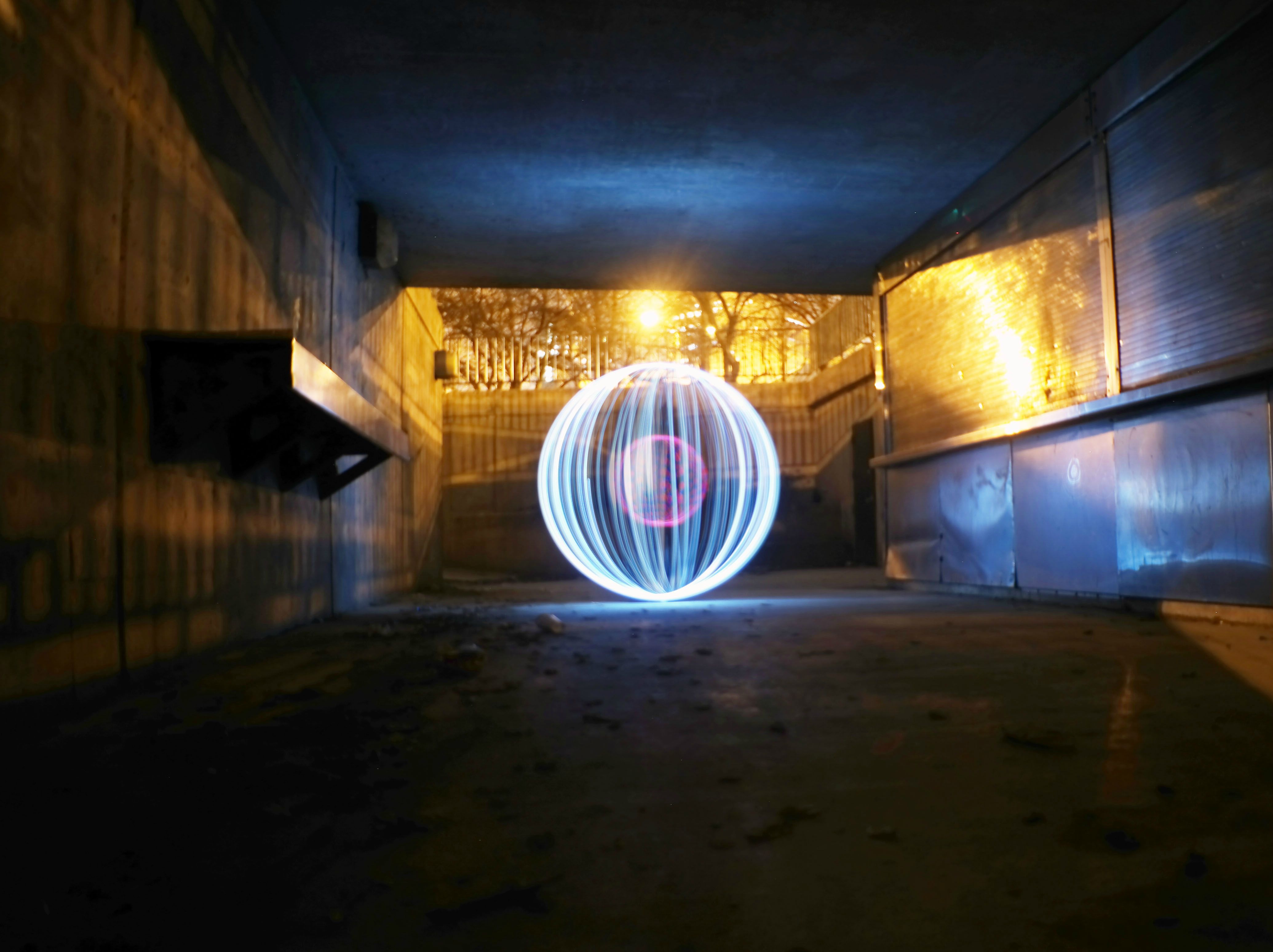 Light Painting Experiment - Double Sphere# 2 | Scrolller