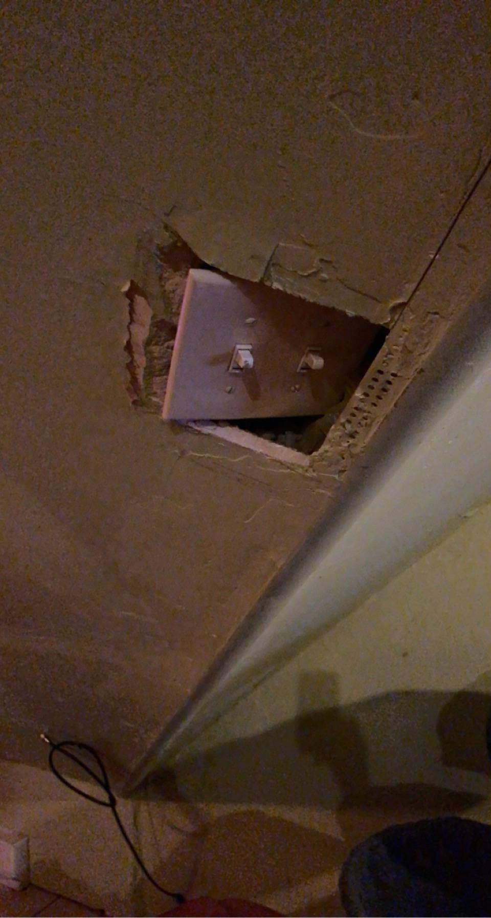 Light switch | Scrolller