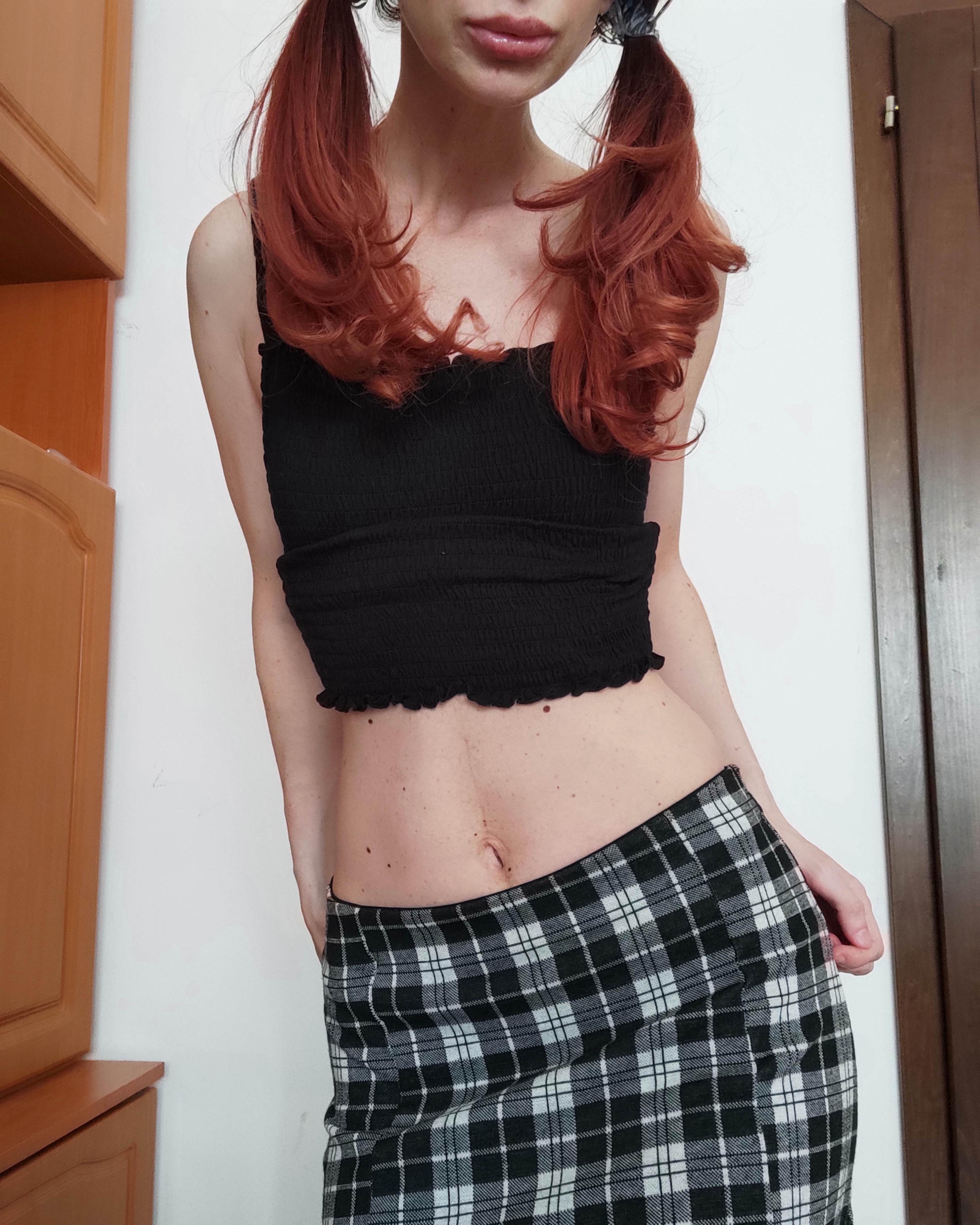 Like my bellybutton? | Scrolller