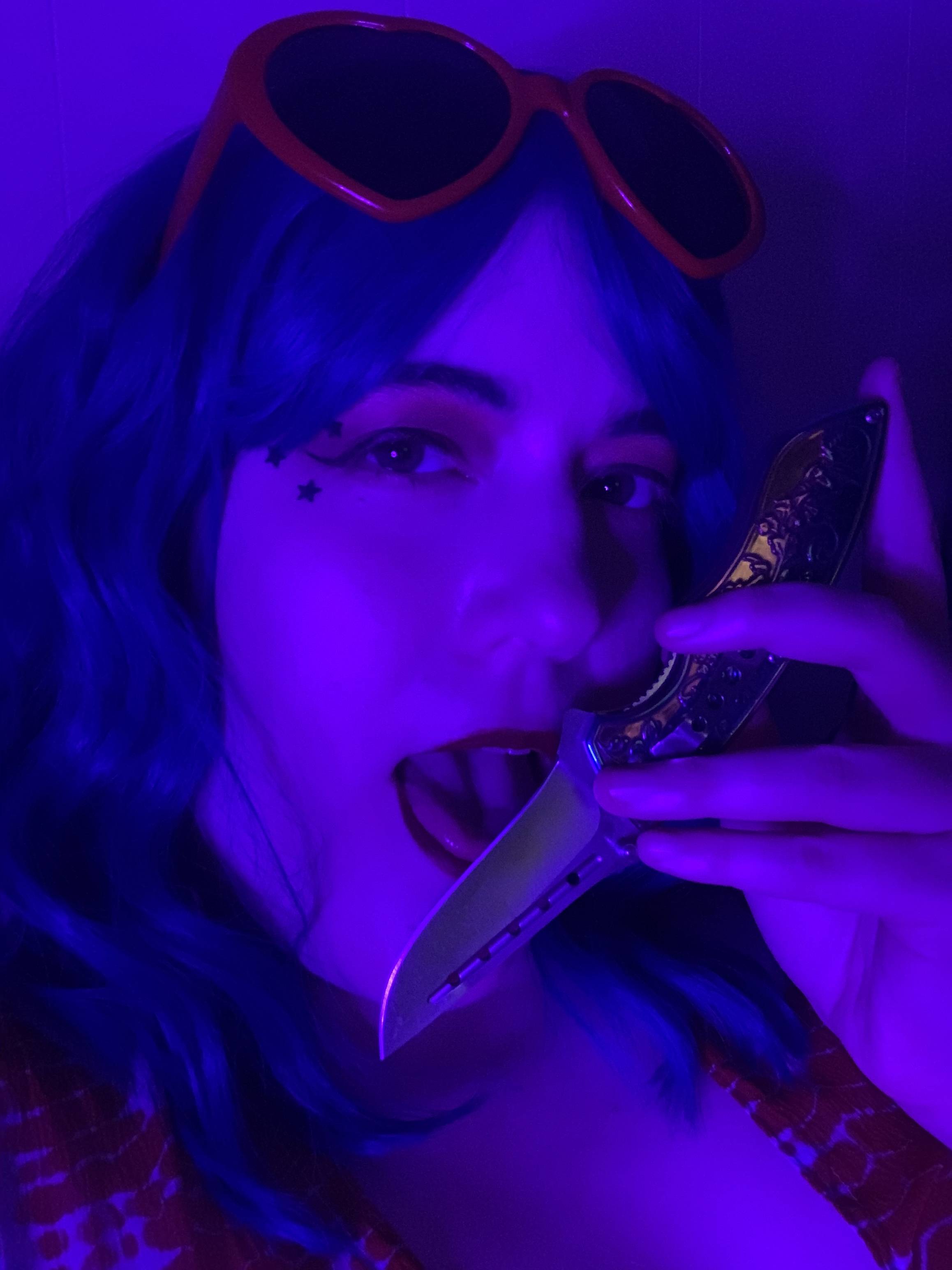 Like my knife? | Scrolller