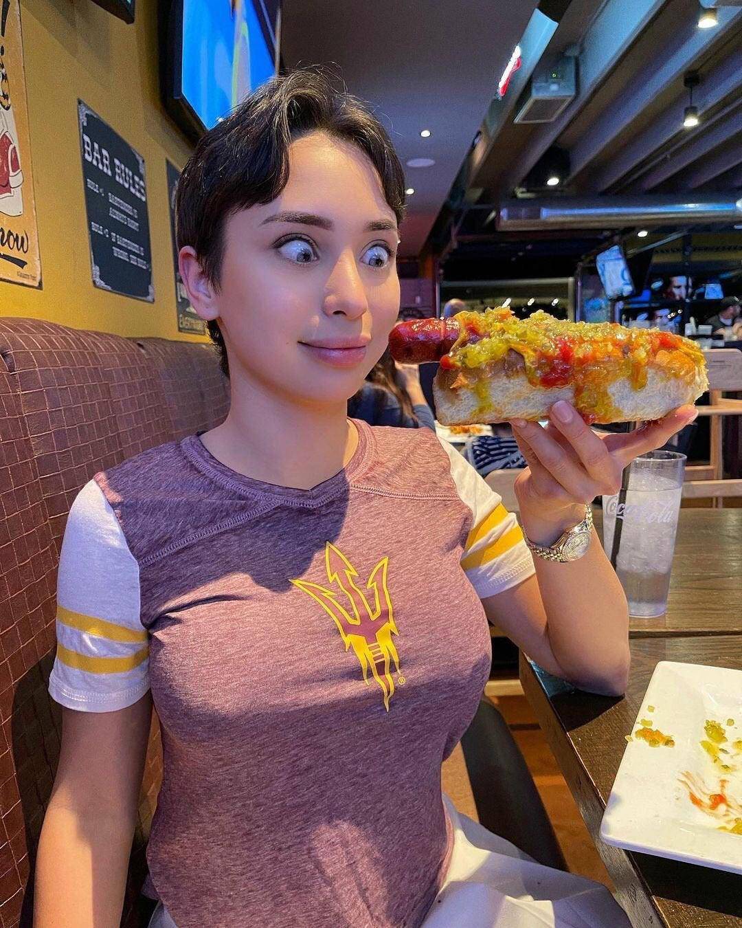 Likes the sausage | Scrolller