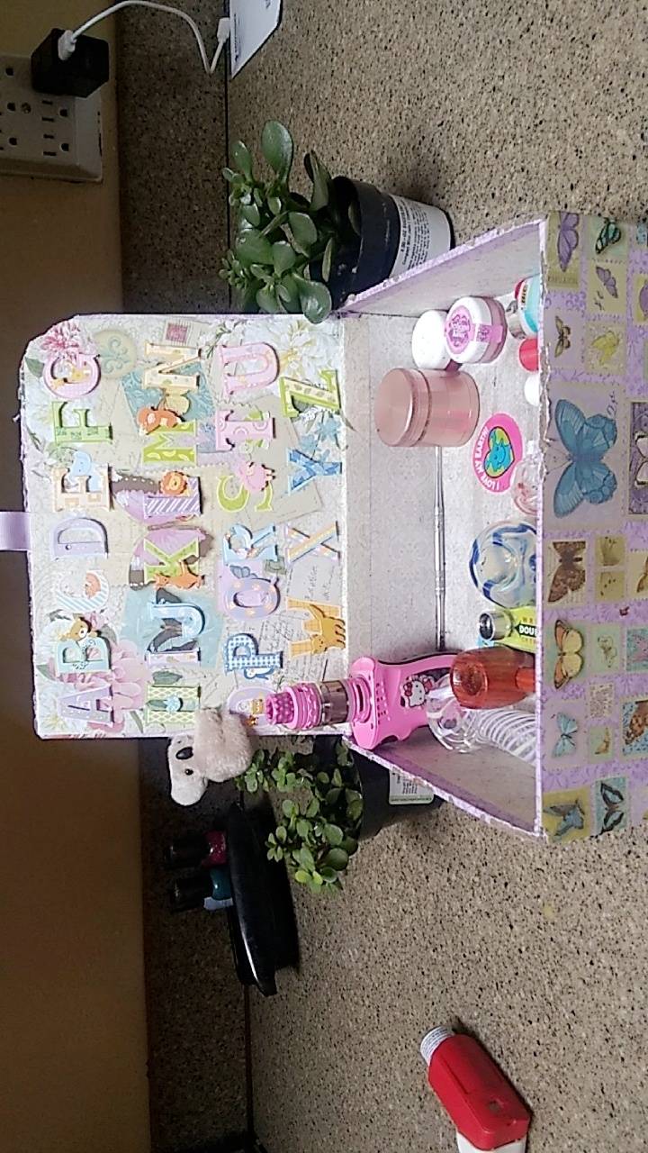 Lil baby stash box 😊💖😍🏳️‍🌈🌼🌺 | Scrolller