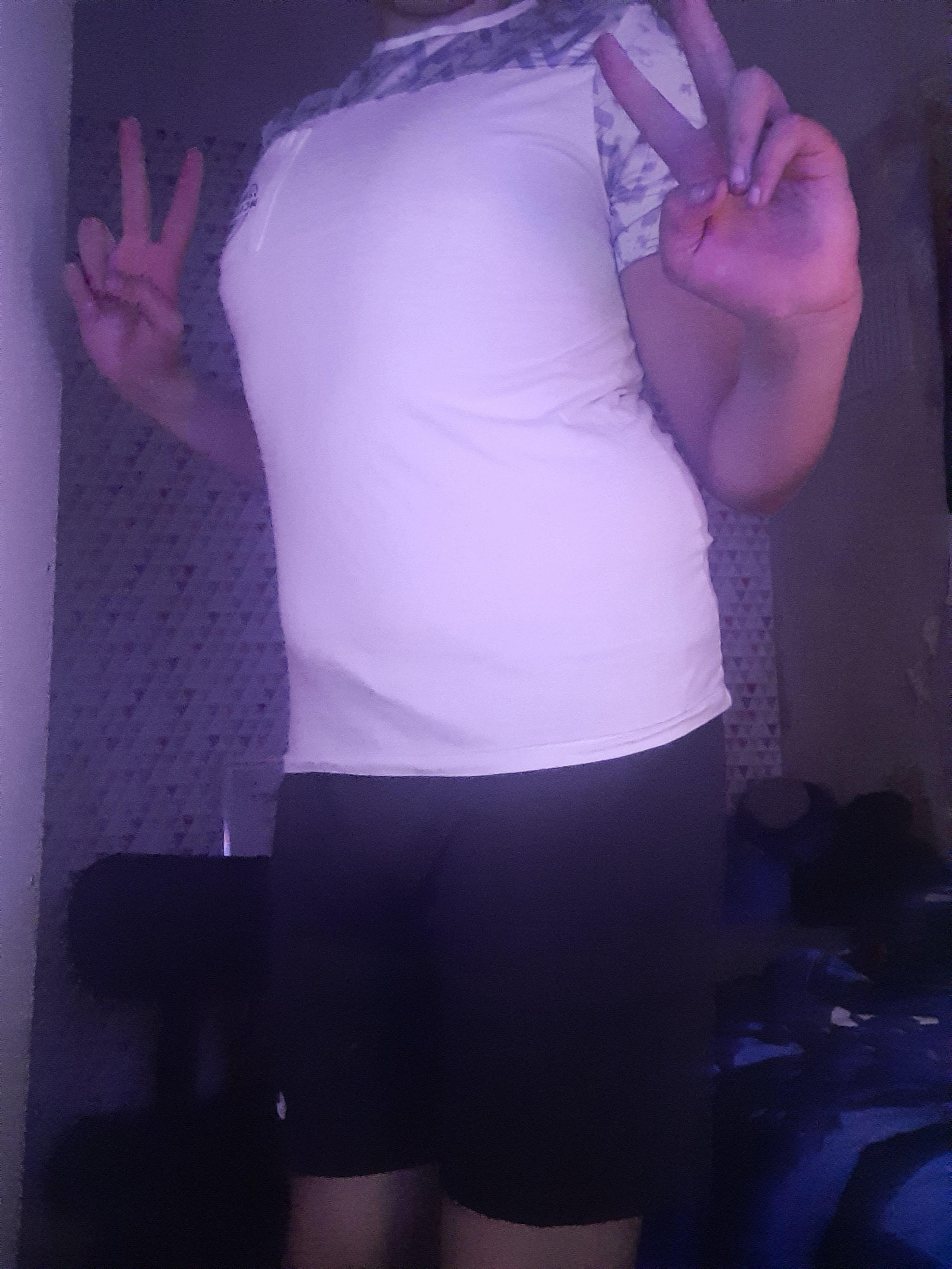 Lil midnight selfie 😙 | Scrolller