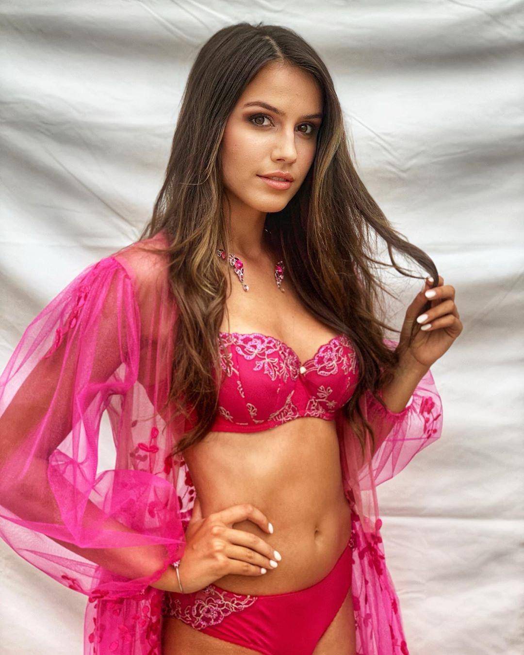 Lingerie | Scrolller