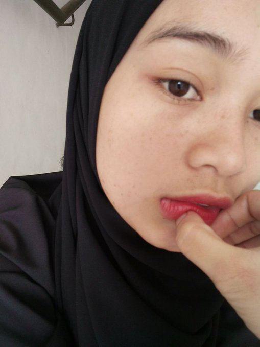 Link at comment. Tak banyak | Scrolller