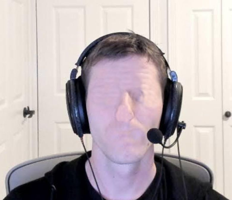 Linus Void | Scrolller