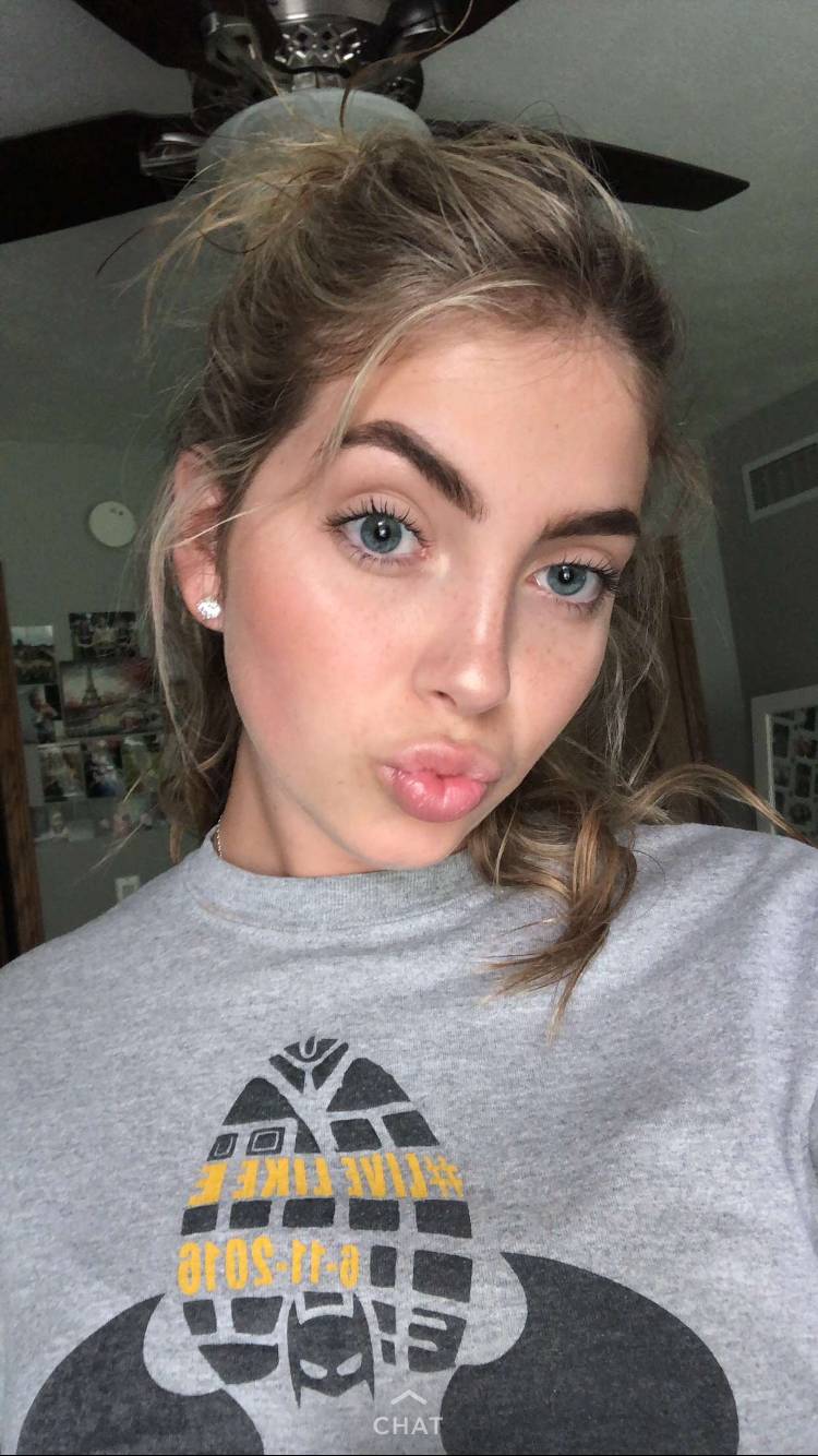 Lips made for this sub | Scrolller