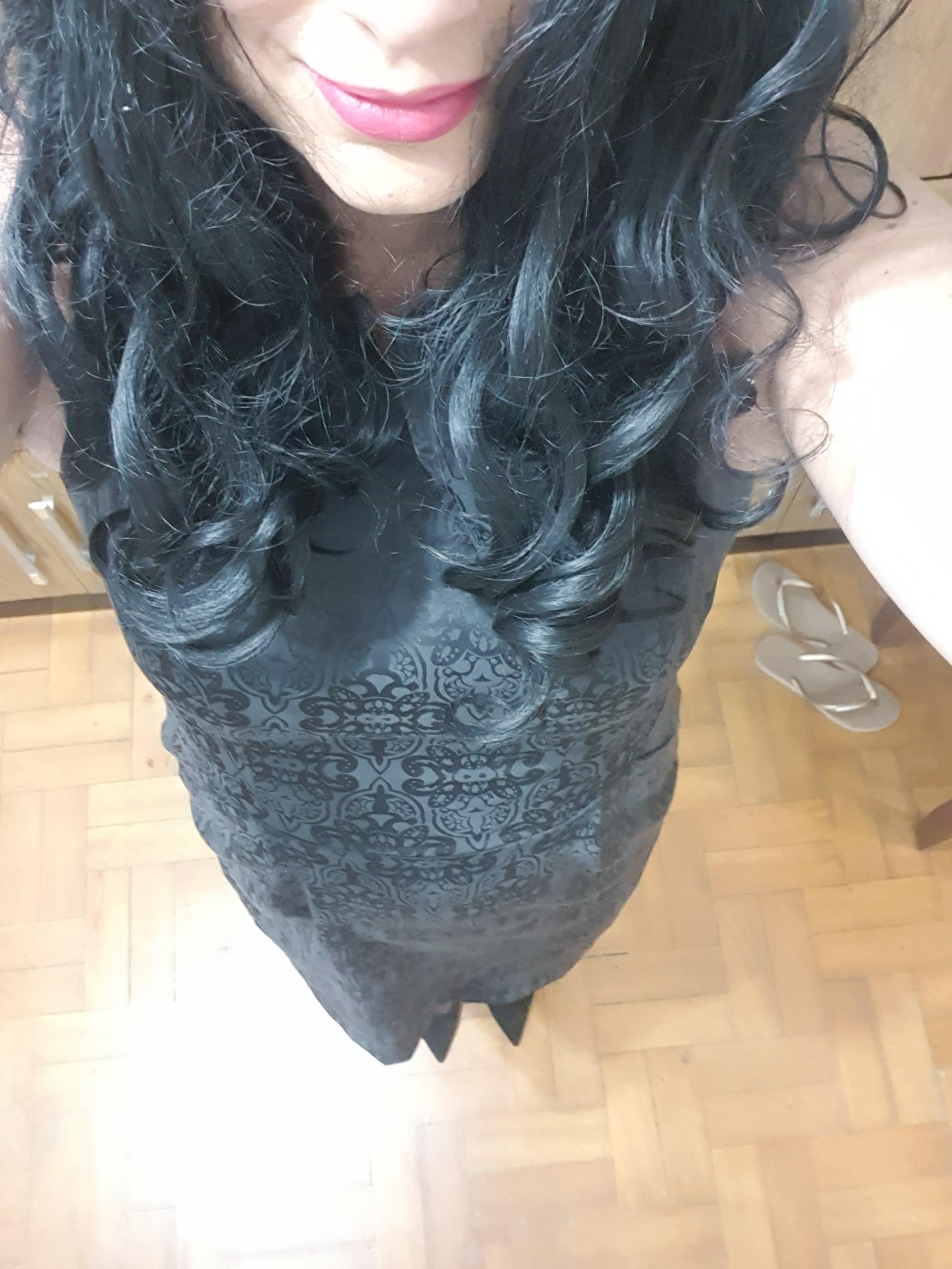 Little black dress and my new pumps | Scrolller