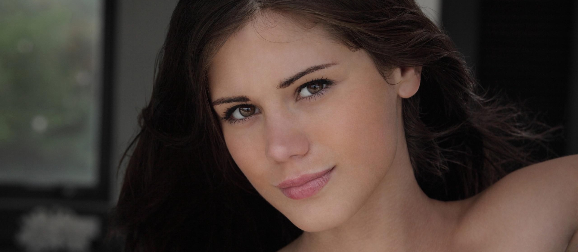 Little Caprice | Scrolller