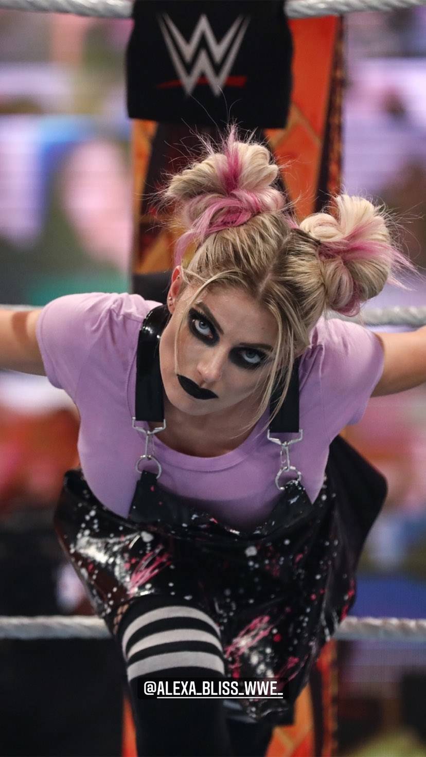 Little Miss Bliss | Scrolller