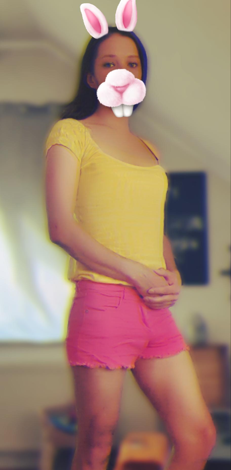 Little rabbit 😘 | Scrolller