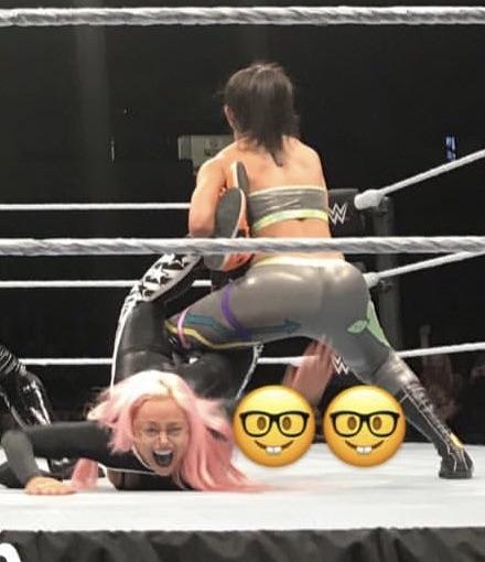 Liv taps | Scrolller