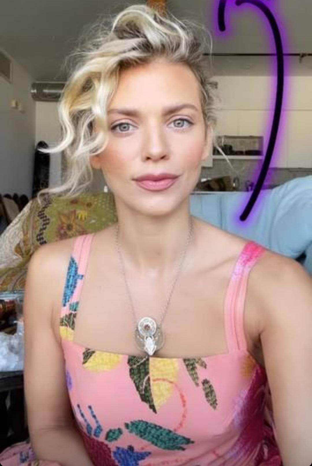 Live on IG | Scrolller