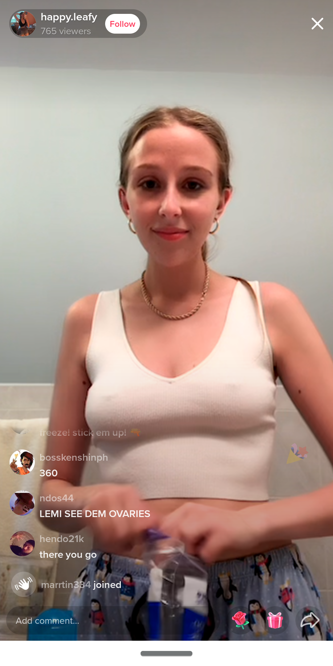 Live right now | Scrolller