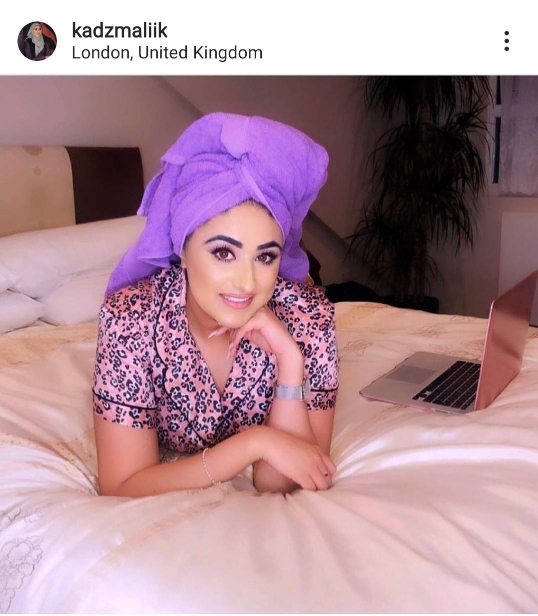 Live show soon | Scrolller