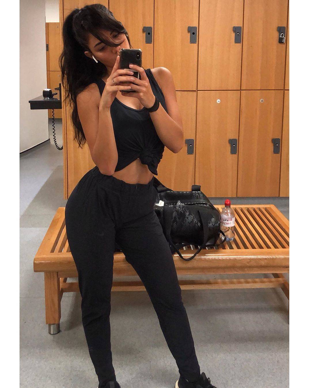 Locker room selfie | Scrolller