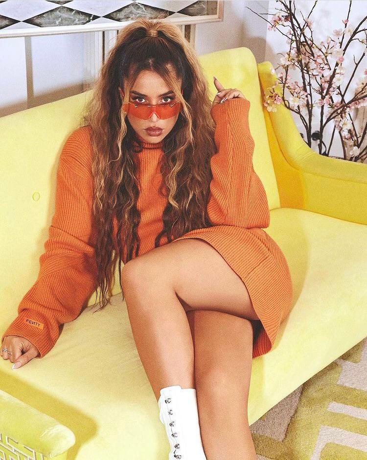 lola indigo | Scrolller