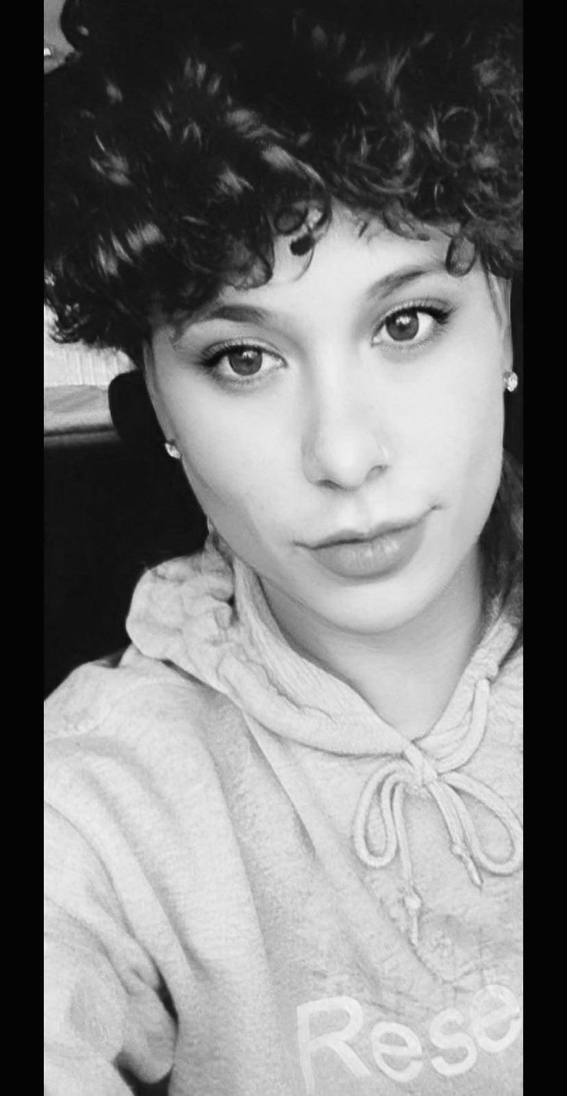 Lonely bottom boy 🥺 | Scrolller