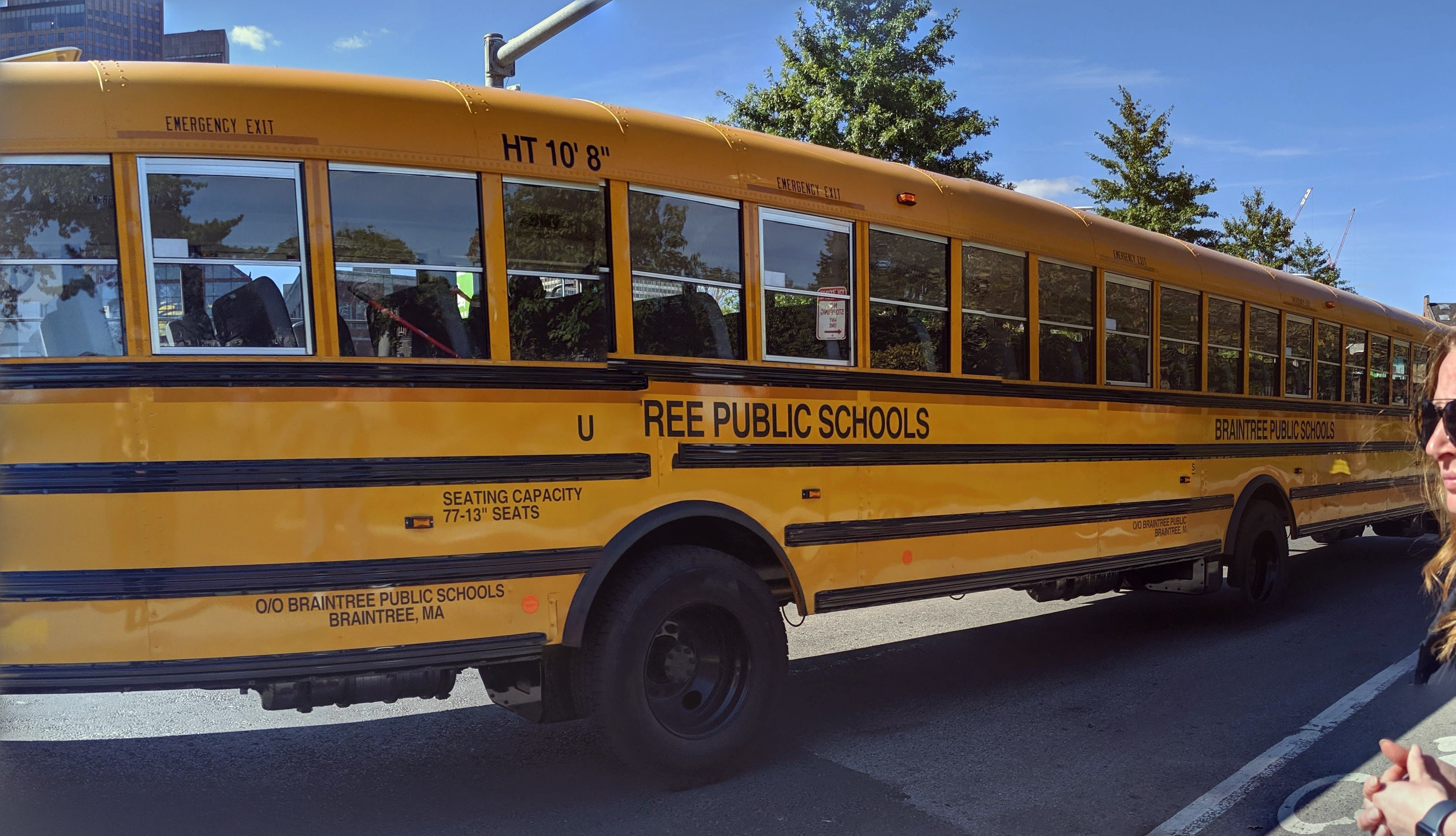 Long bus is long. | Scrolller