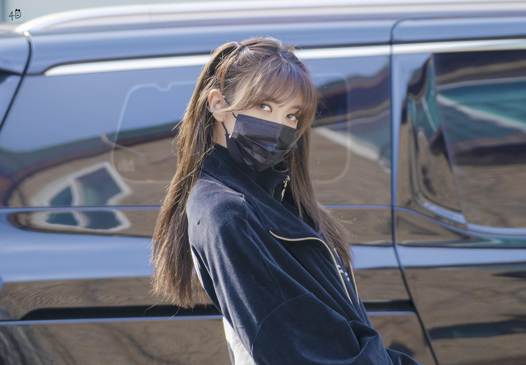 Long hair Dami | Scrolller