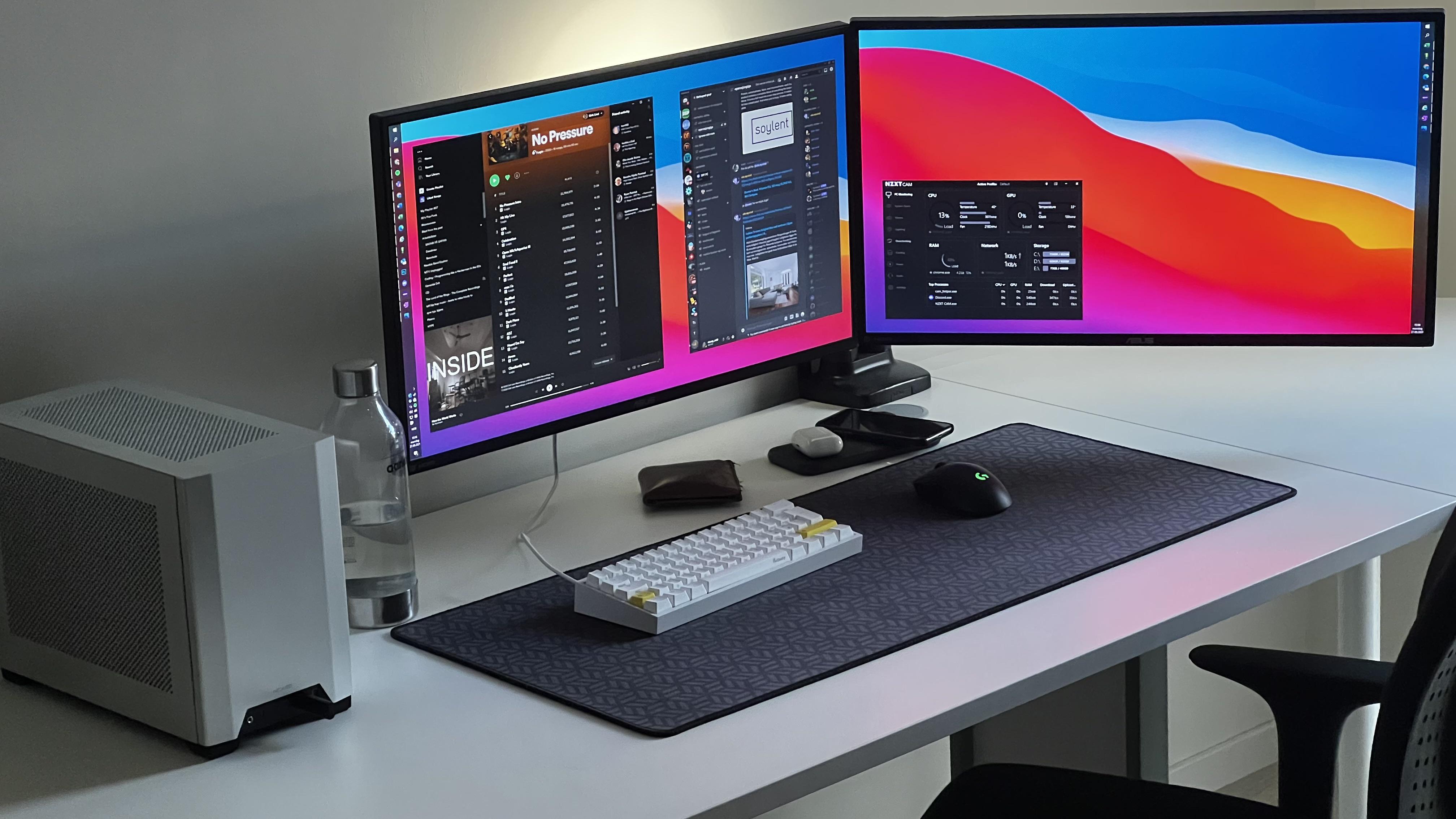 Long time lurker, first time poster. My gaming and work station. | Scrolller