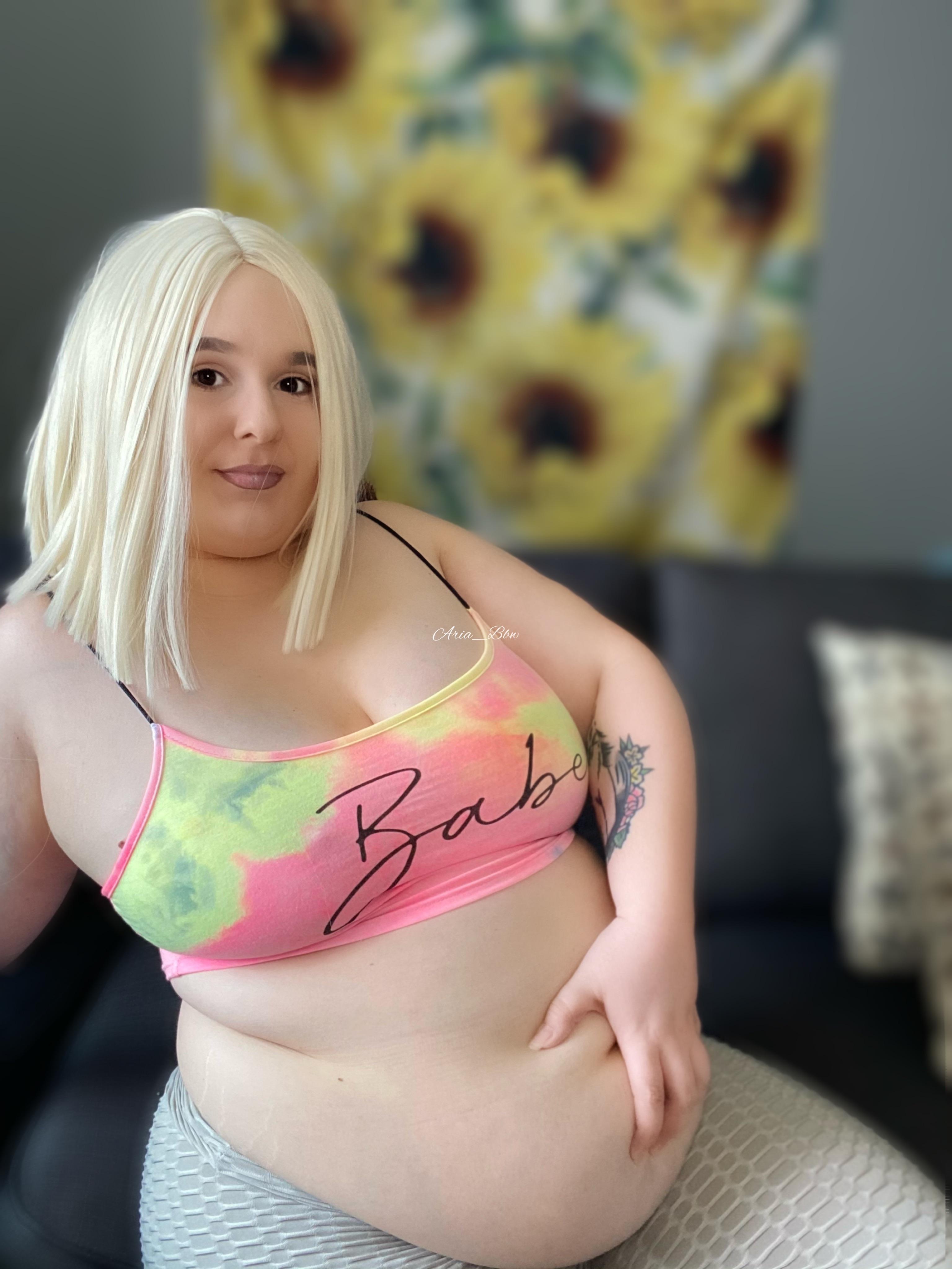 Cute squishy belly 🥰 | Scrolller