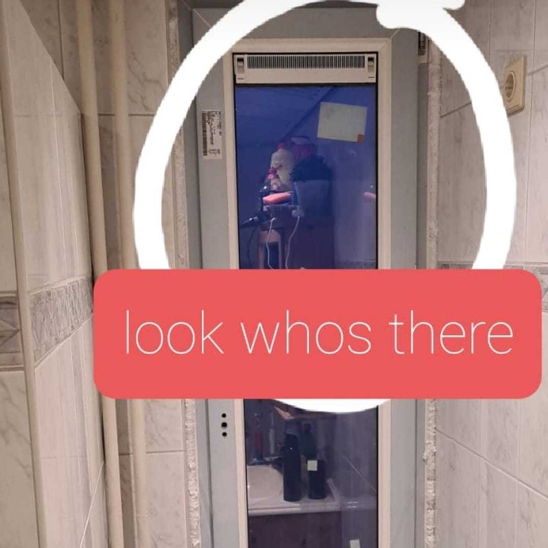 Look who's floating.. | Scrolller