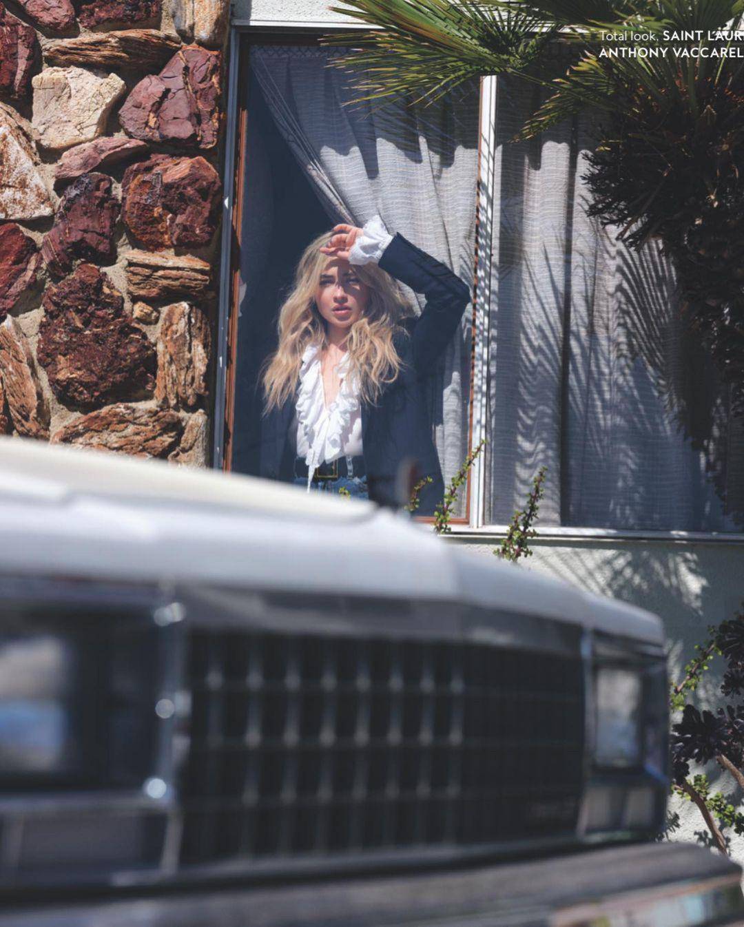 lookin from the window | Scrolller