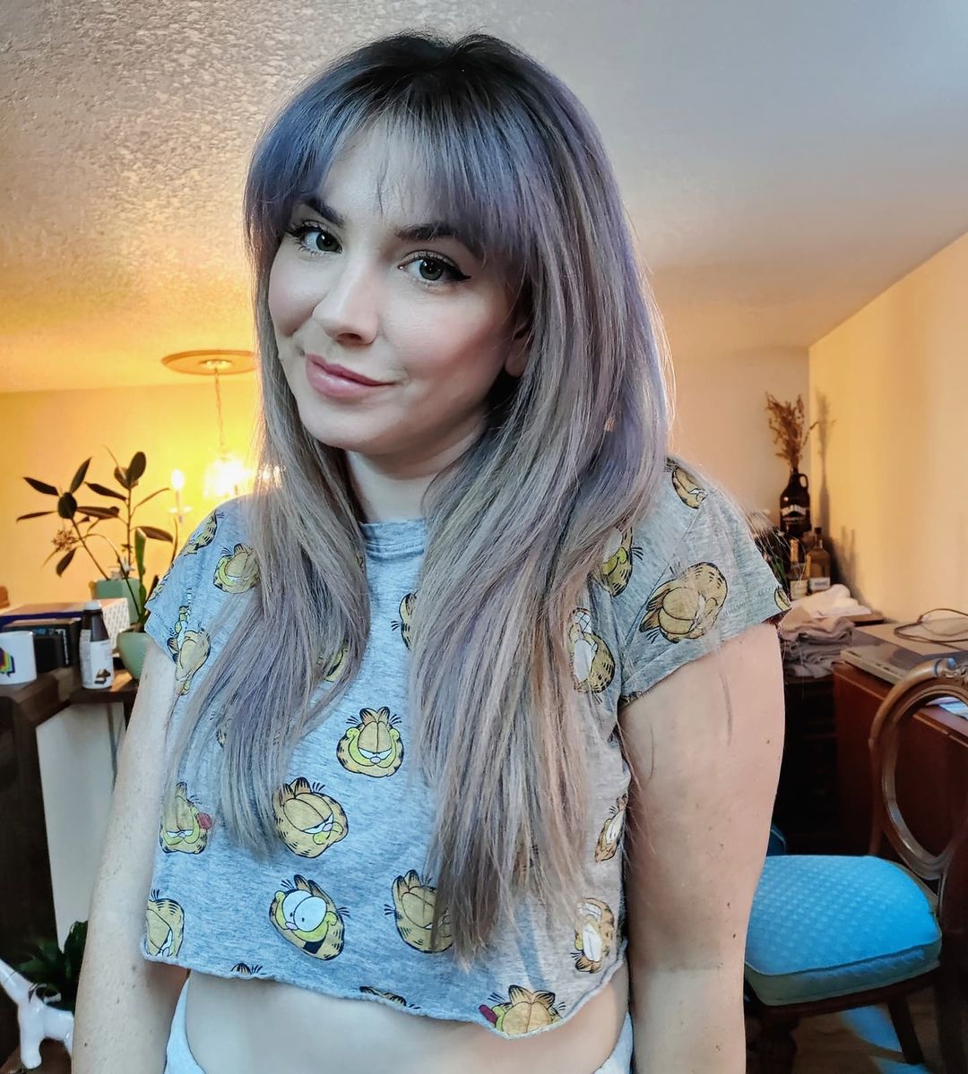 Looking cute | Scrolller