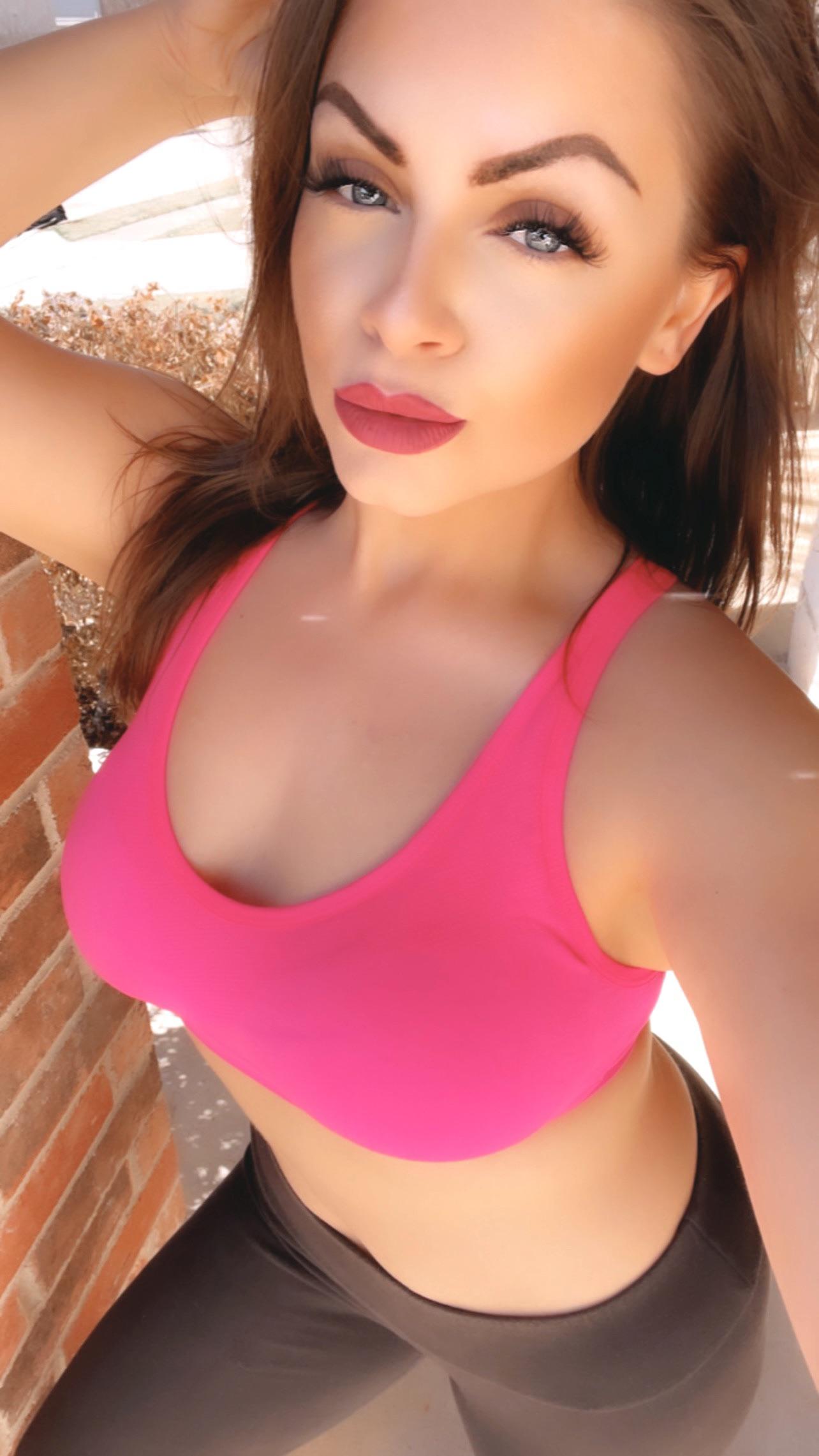 Looking for a third .. guy or girl ! | Scrolller