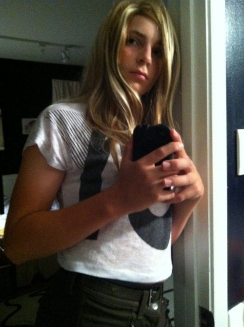 Do you think im cute? | Scrolller