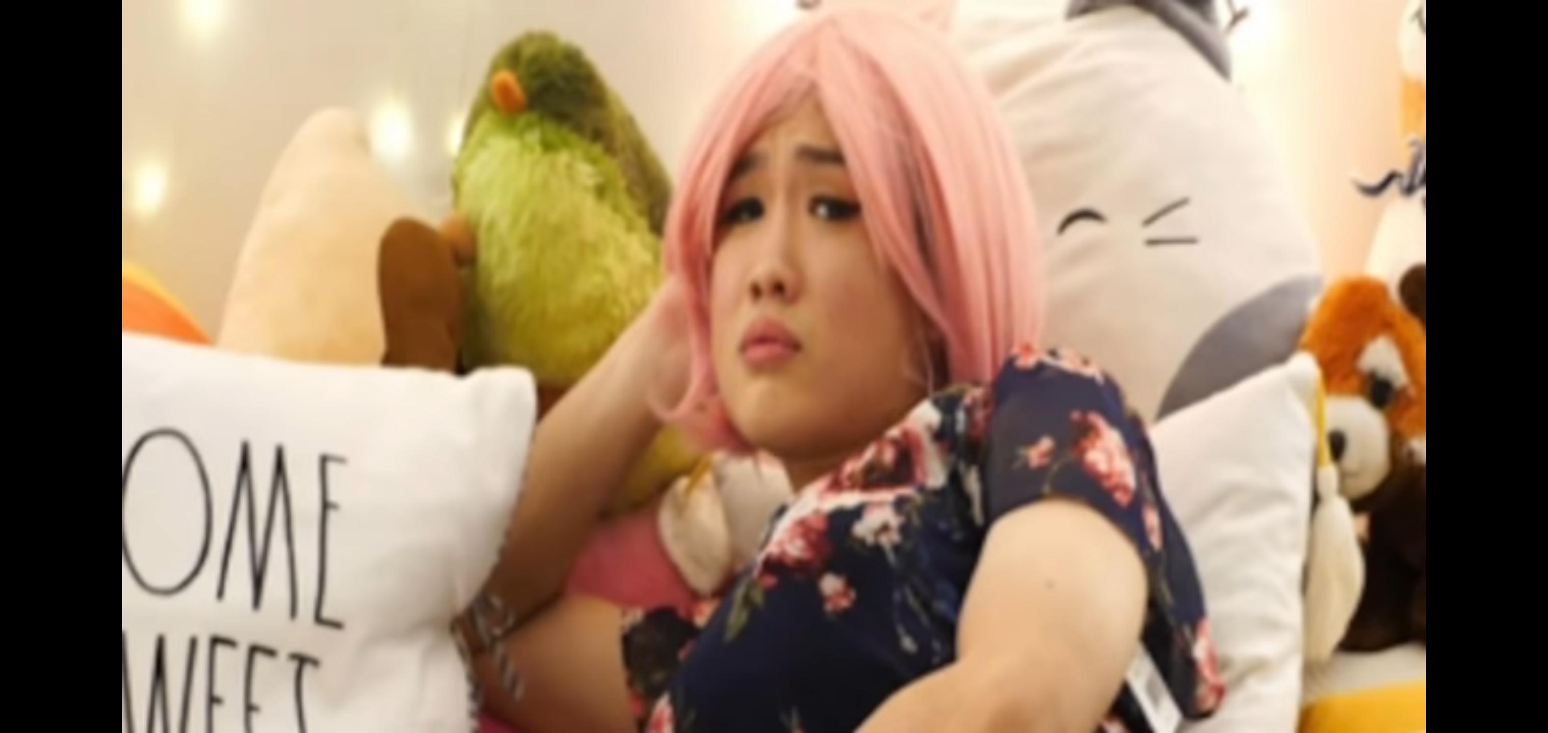 Looking submissive and BREEDABLE | Scrolller