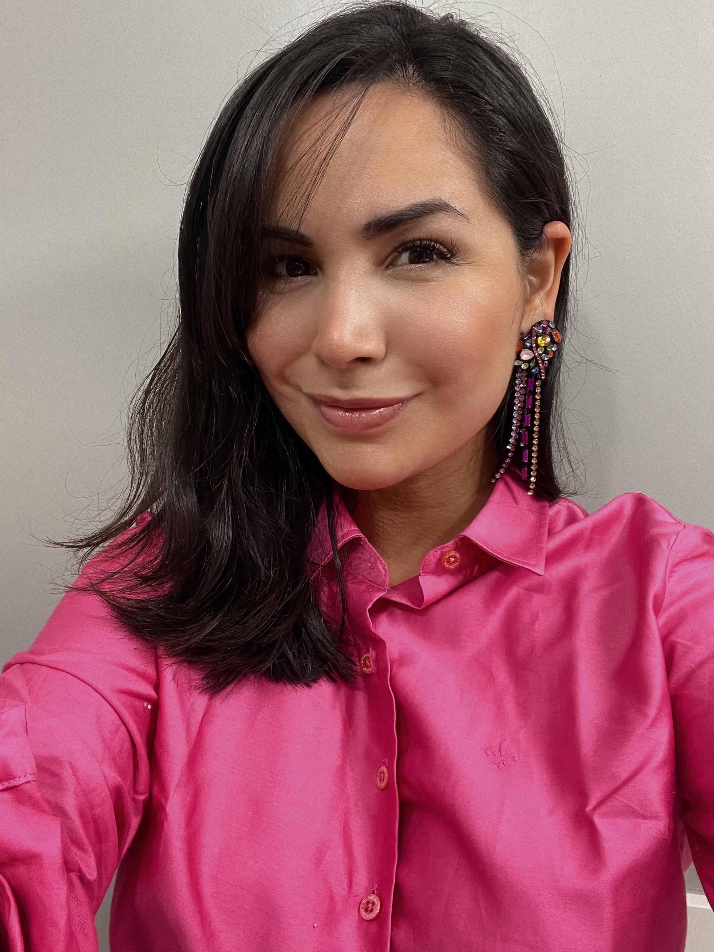 Looking very serious with this shirt | Scrolller