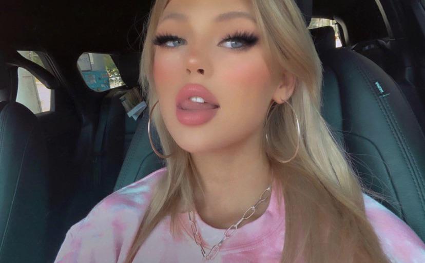 Loren gray | Scrolller