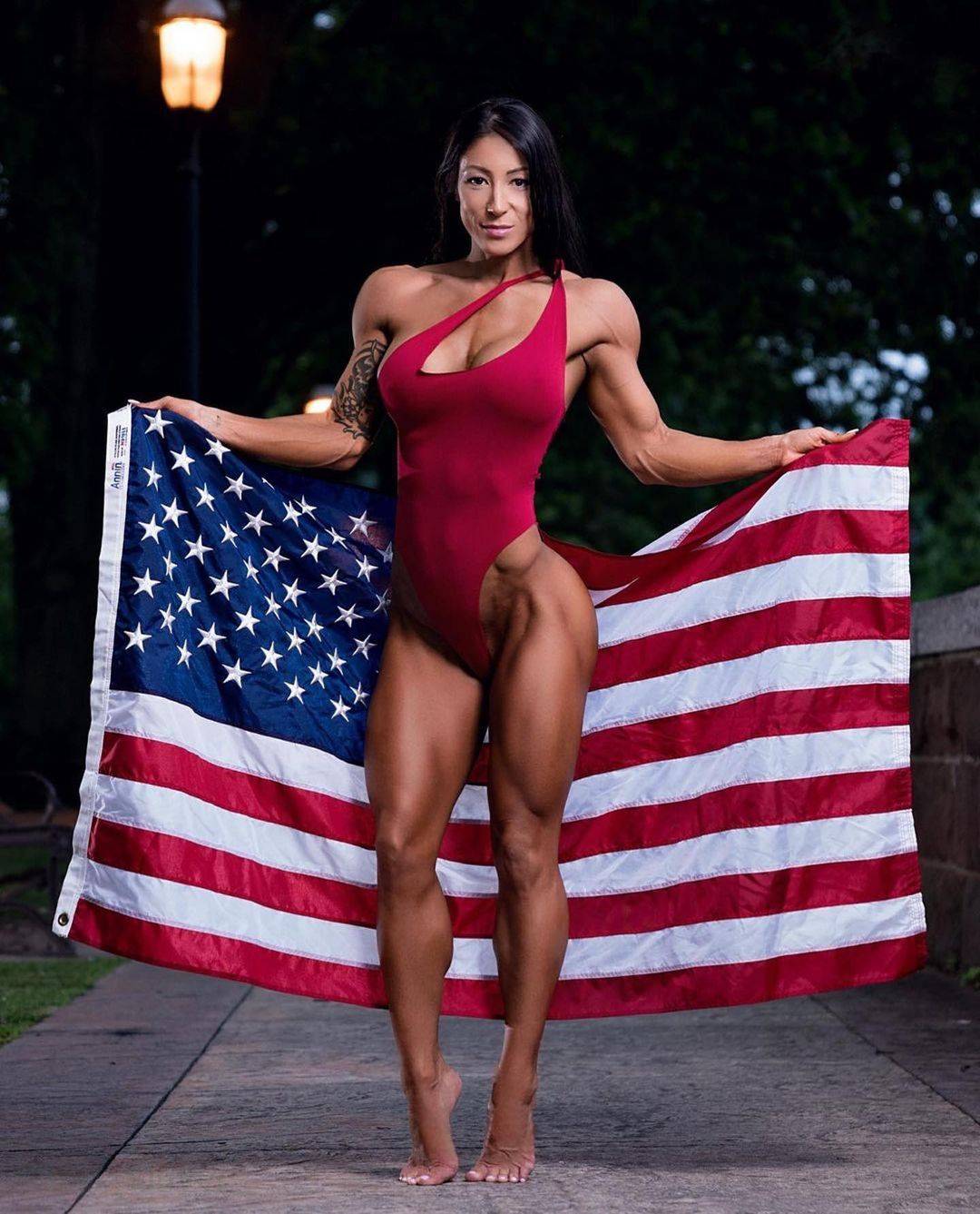 Lori Slayer | Scrolller