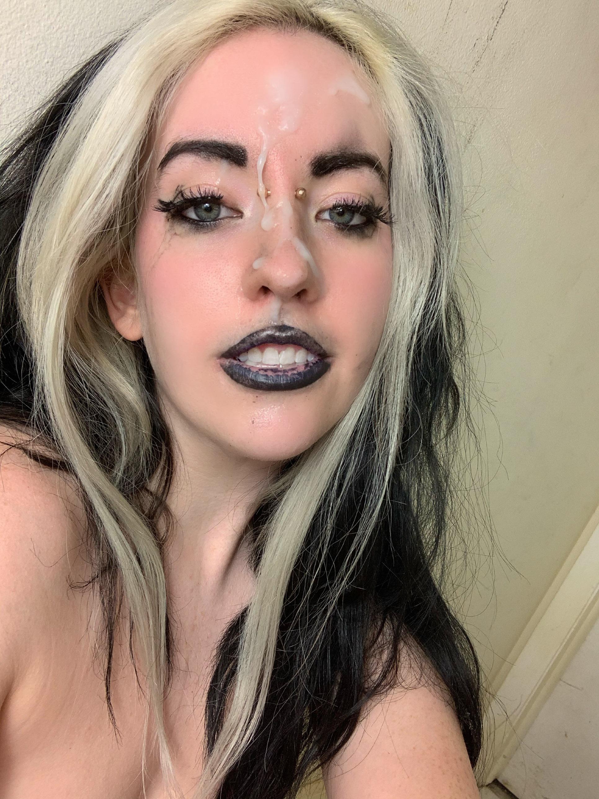 I love how it landed perfectly on my piercing haha | Scrolller