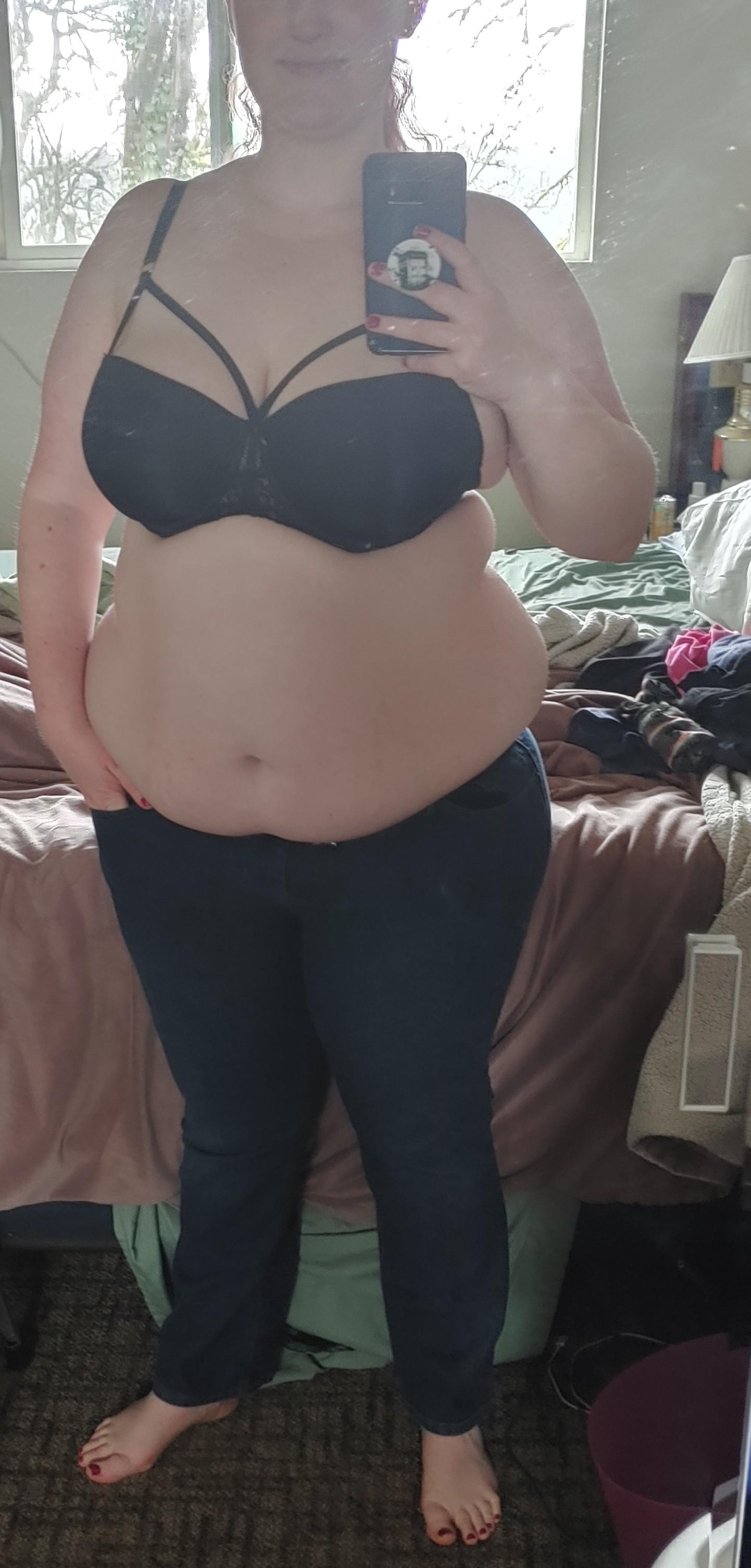 Love Jeans And Bare Feet 😊 Scrolller 5742