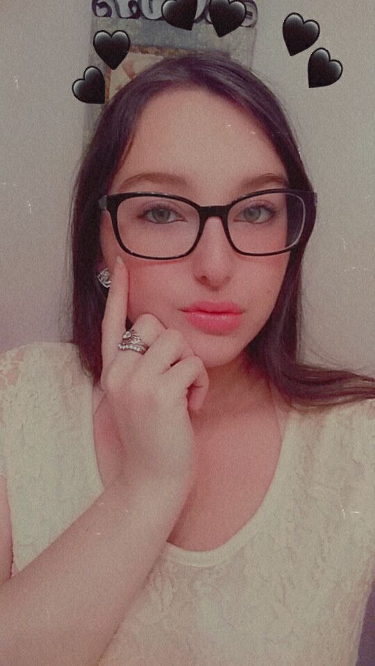 Love Yourself 💋 | Scrolller