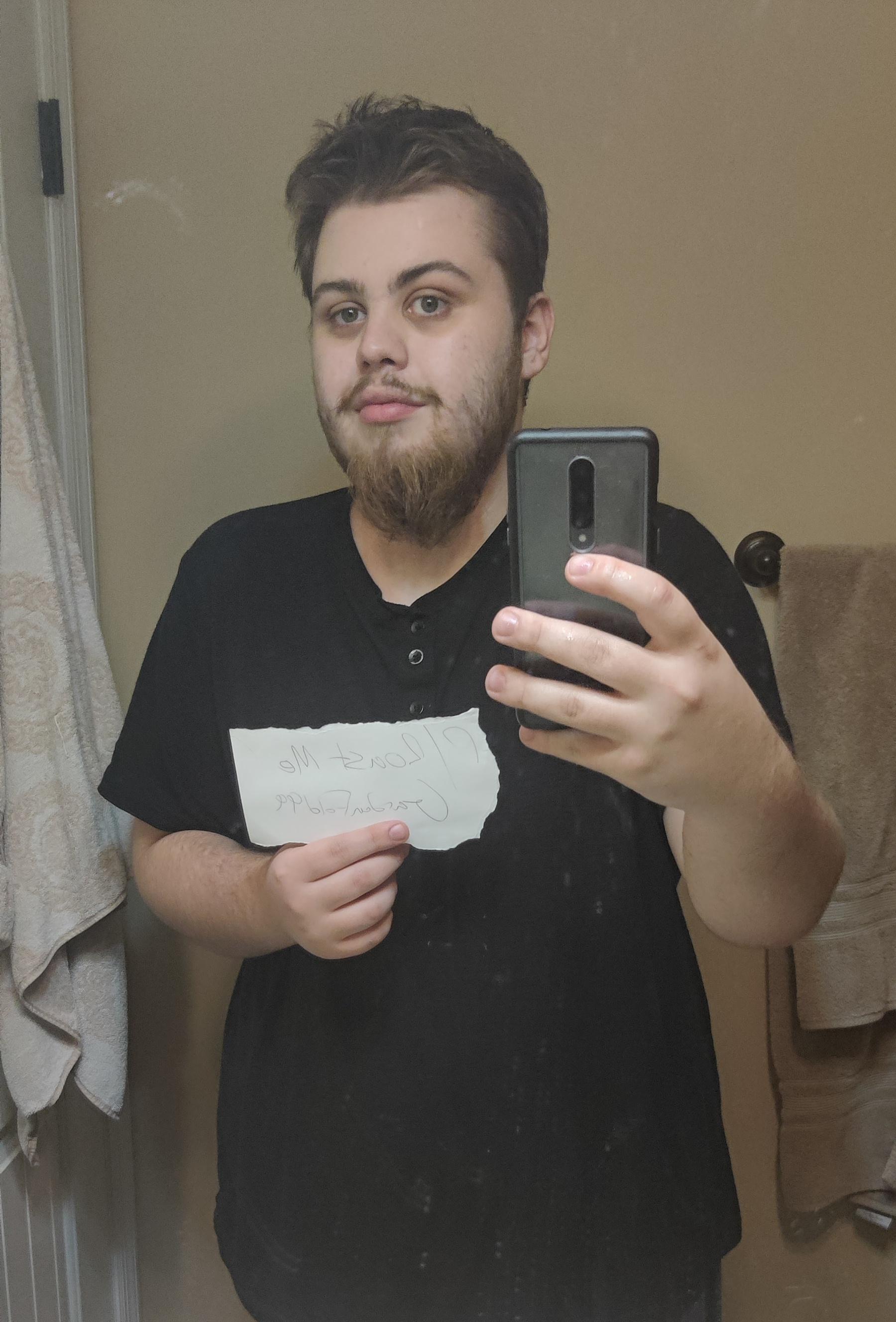 M21 yeah I know I look like a gorilla | Scrolller