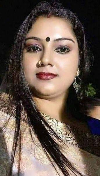 Maa ke niye adda?? Dm me | Scrolller