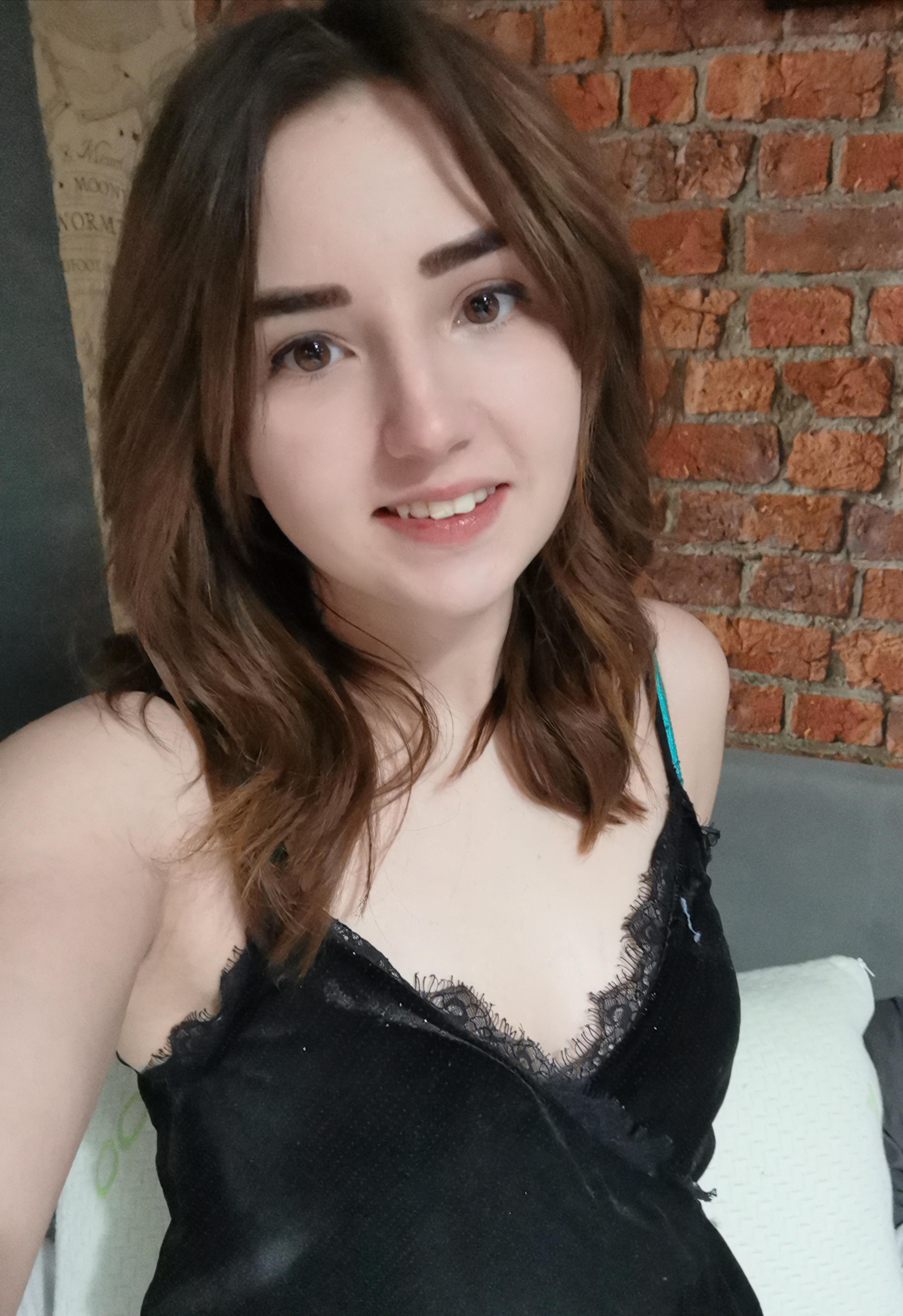 Made an effort, felt cute, enjoy 😘(over18) | Scrolller