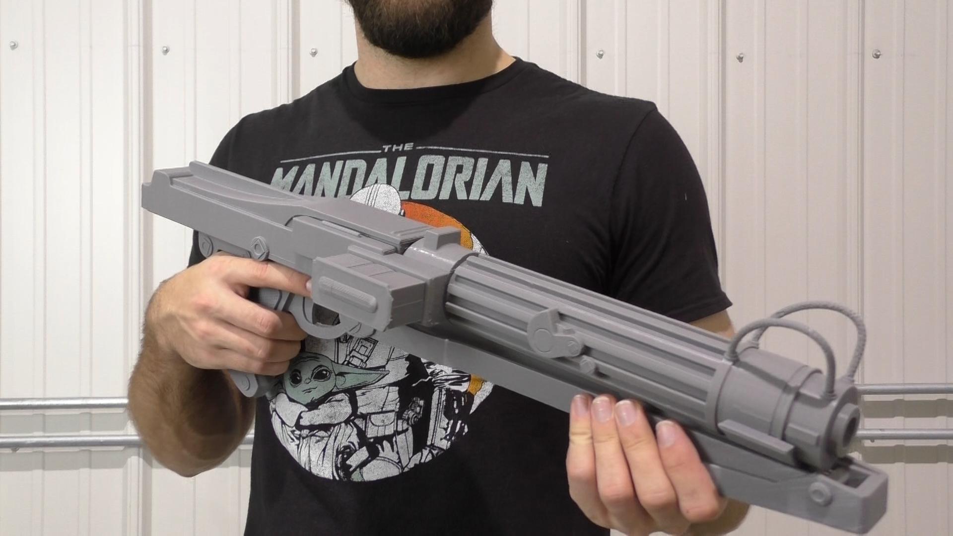 Made myself a Clone Trooper blaster | Scrolller